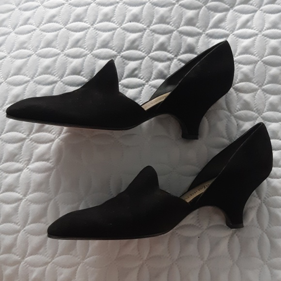 Yves Saint Laurent | Shoes | Vintage Yves Saint Laurent Low Heels ...